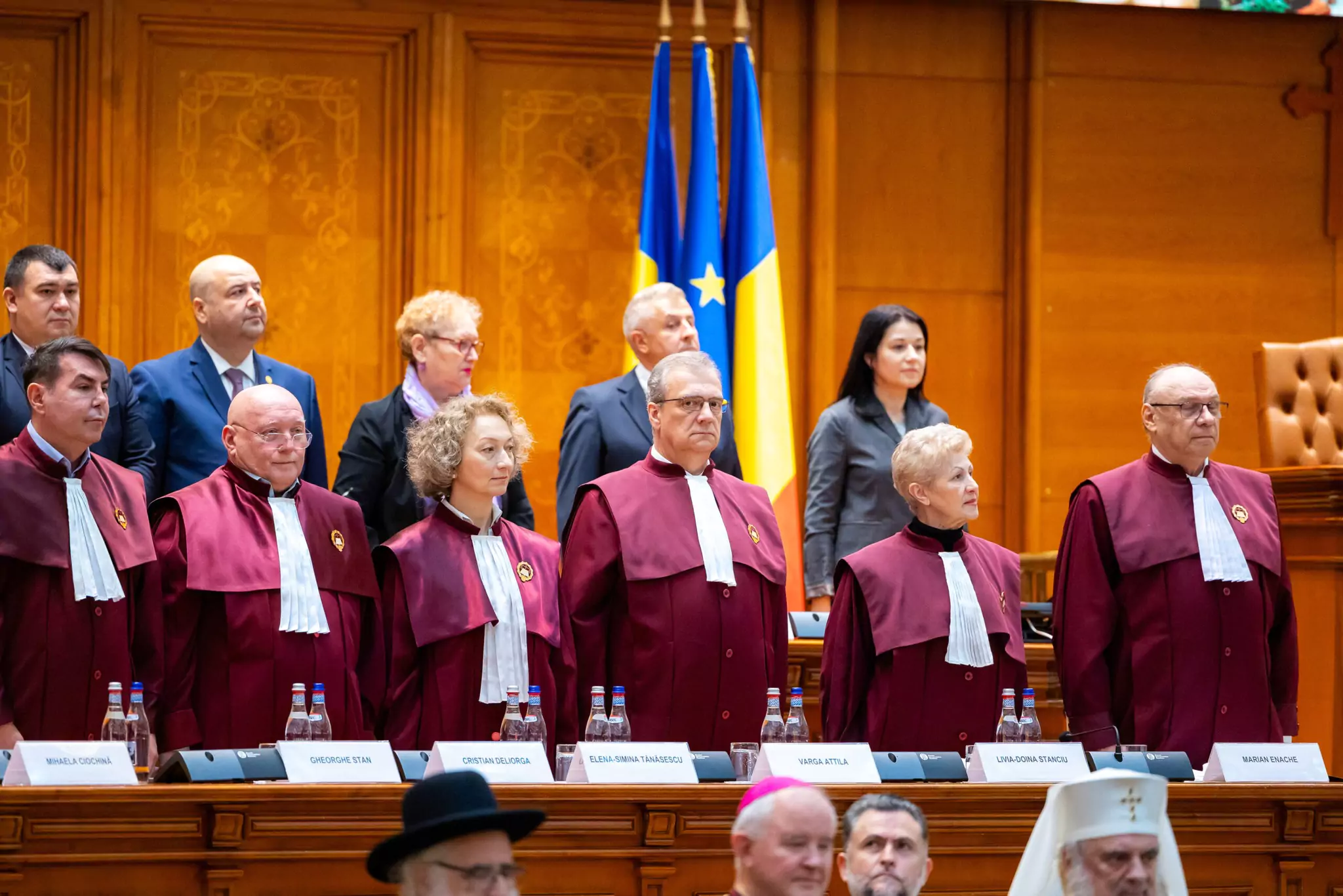 Decizie crucială a CCR: ce se întâmplă cu pensiile speciale și militare ...
