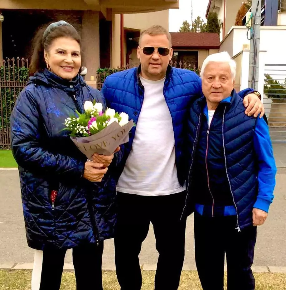 Moment emoționant la înmormântarea lui Ion Cernea: gestul fiului său ...